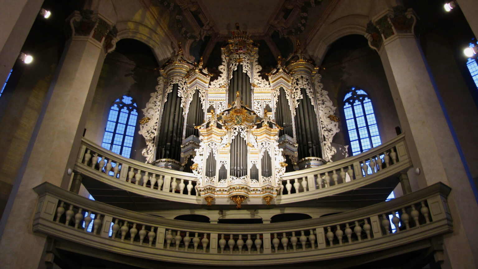 The 4 Most Impressive Organs in the World
